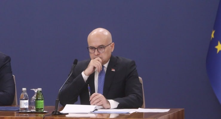 Sırbistan başbakanı 15 kişinin ölümü nedeniyle istifa etti: Sorumluluk ...