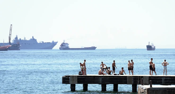 İstanbul'da hava sıcak: Bunalanlar sahil ve parkların yolunu tuttu - Diken